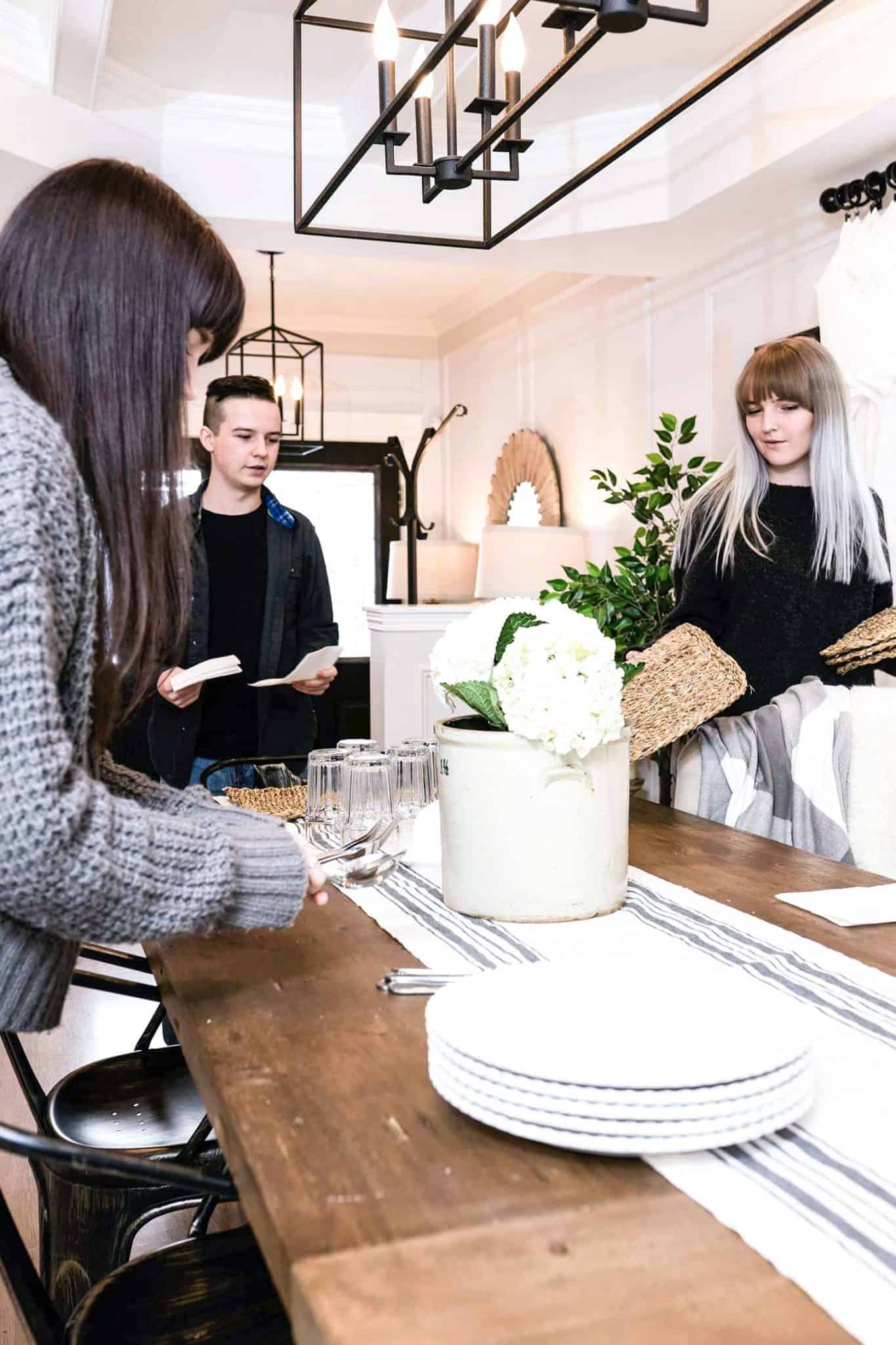 Standard Napkin Sizes: How Big Should Napkins Be?