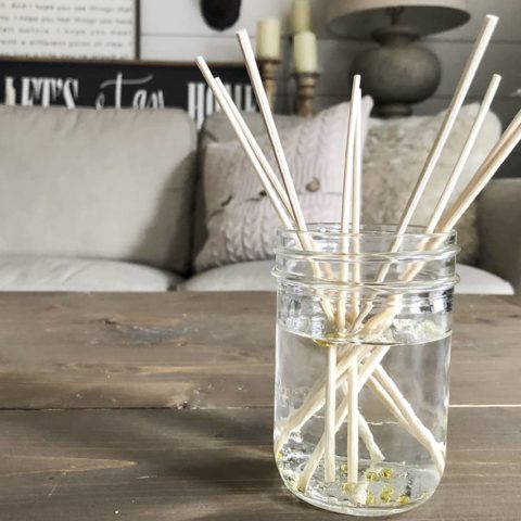 DIY Simple Reed Diffuser - For Essential Oils