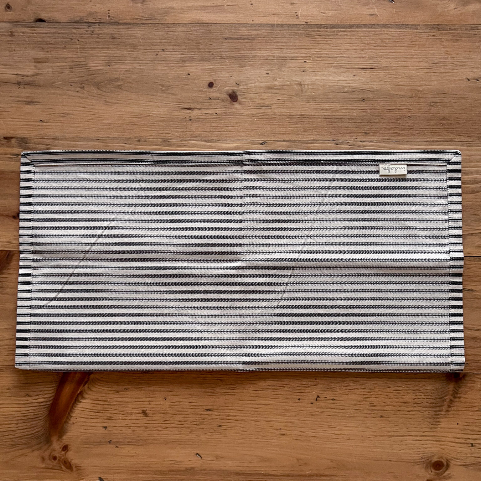 6 Napkin Folding Ideas for a Pretty Table (Step-By-Step Photos)