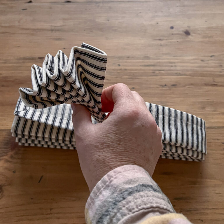 6 Napkin Folding Ideas for a Pretty Table (Step-By-Step Photos)